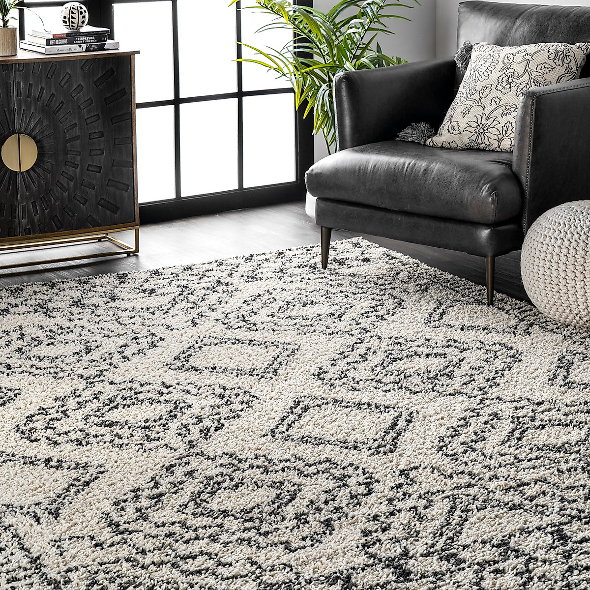 nuLOOM Lacey Moroccan Geometric Shag Runner Rug, 2' 8" x 10', Off White