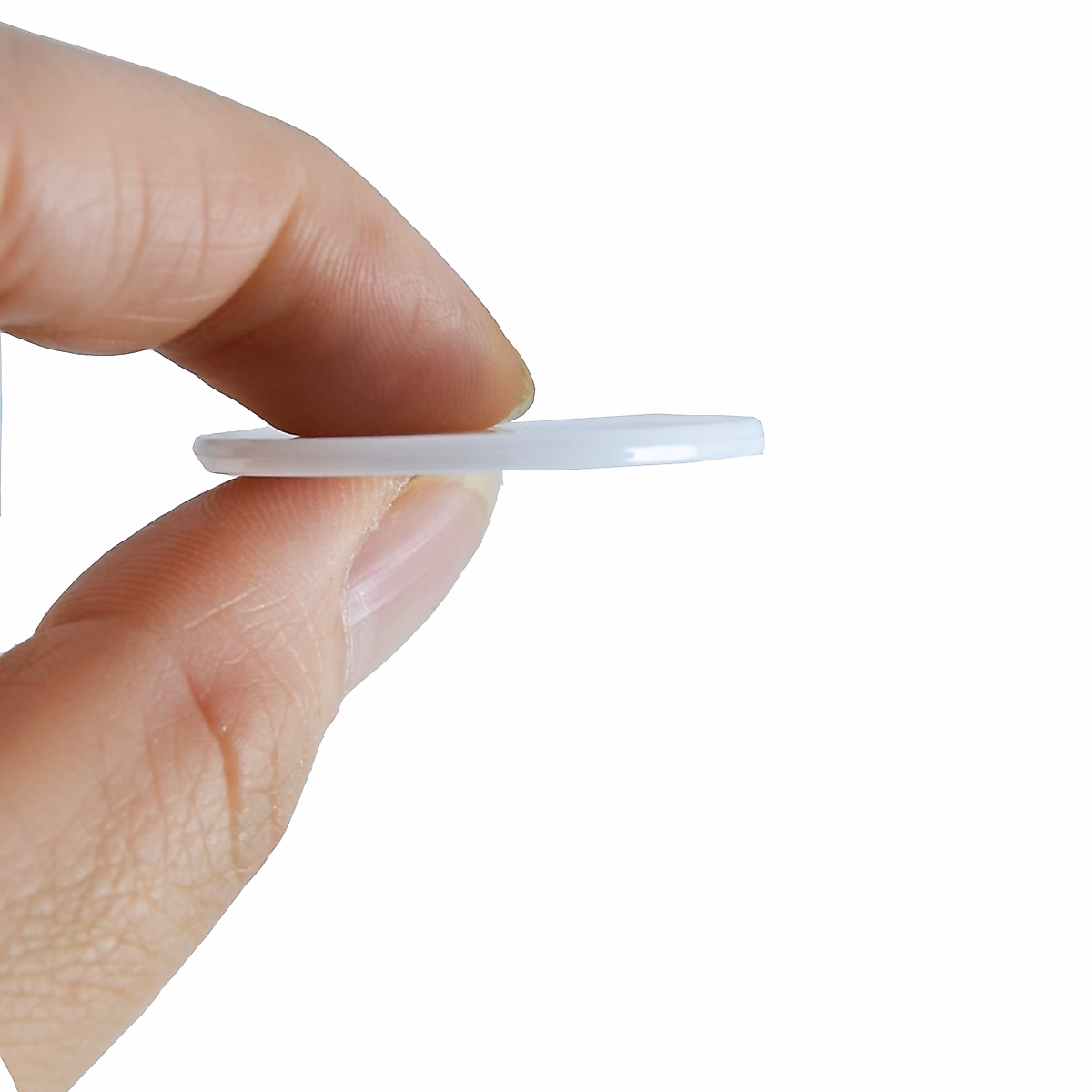 Smartdealspro 100pcs 32mm/1.26 Inch Opaque Plastic Learning Counters Disks Mini Poker Chips Game Tokens with Storage Box (White)