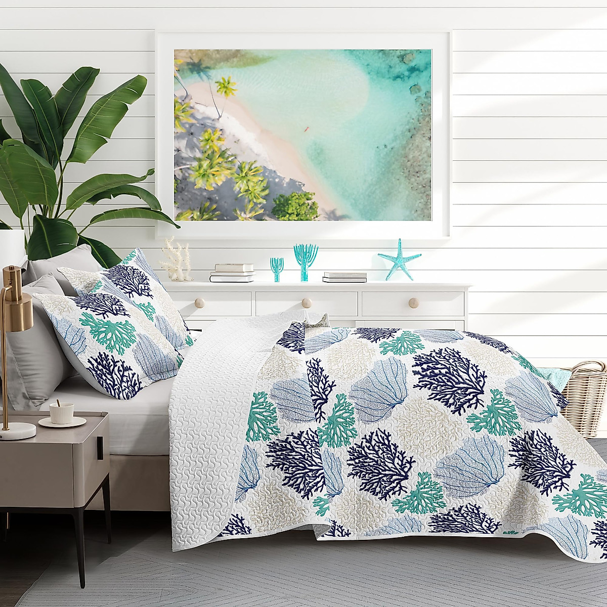 3 Piece Blue Teal Coral Coastal Quilt Sets King Size Nautical Beach Bedding Lightweight Reversible Microfiber Coverlet with 2 Shams Ocean Themed Bedspread Comforter Set for All Season, 96" x 106"