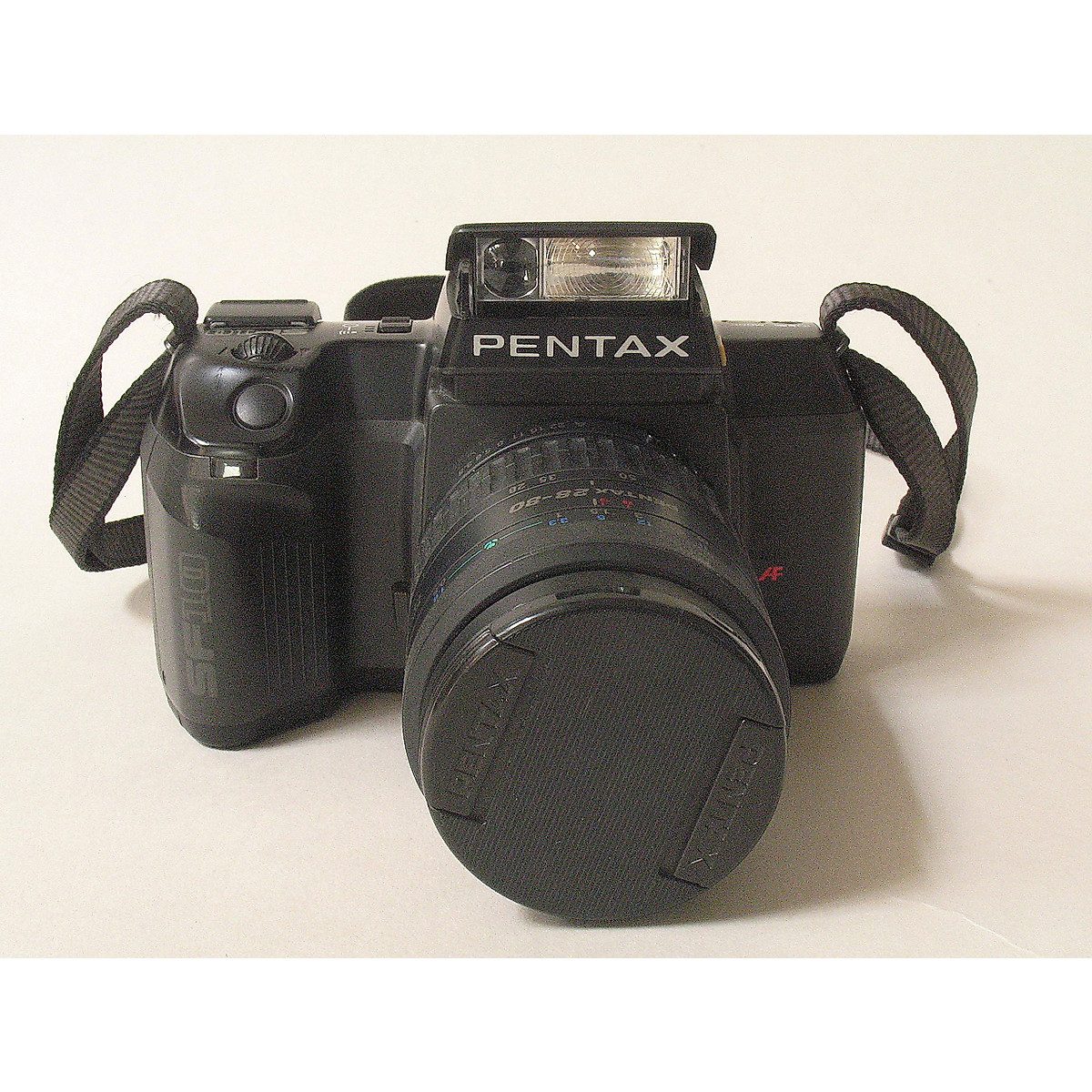 Pentax SF10 kit - Includes: 35mm film camera and Takumar 28-80 lens