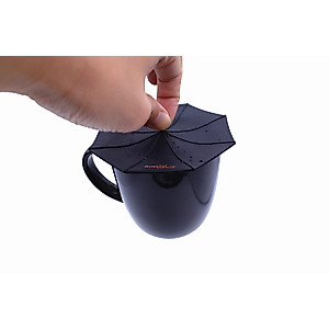 AvecToi Set of 2 Food Grade Silicone Mug Cover Suction Lids for Coffee Mugs, Tea Cups - Keep Drinks Warm or Cold Longer (Black)