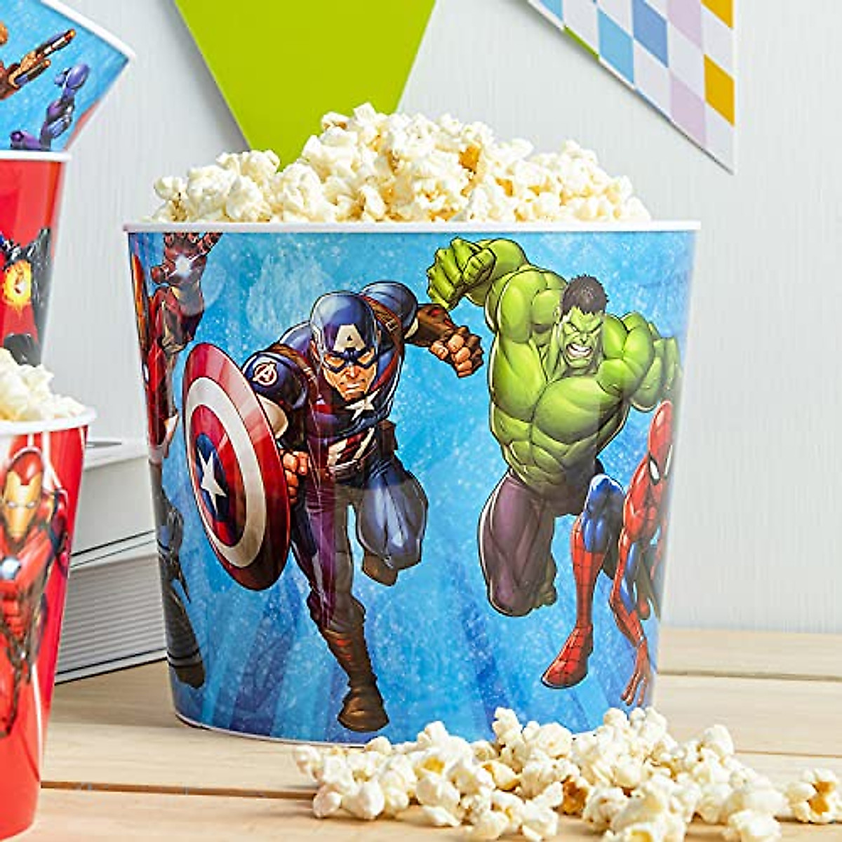 Zak Designs Marvel Universe Movie Night Family Reusable Popcorn Bowl Set with Serving Container and Individual Cups, Reusable and Made From Durable Plastic (5 Pieces, Non BPA)