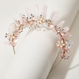 Raw Crystal Quartz Crown Headband Women Pink Crown Flower Crystal Mermaid Tiara Headband Handmade Natural Stone Witch Headpiece for Girls Wedding Party Bride Fairy Costume Hair Accessories