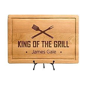 King of the Grill, Cutting Board, Personalized Cutting Boards for Men and Dad, Fathers Day, Dad's Birthday, Christmas Gift, Custom Cooking Gift, BBQ Gifts, Kitchen Gift, With Apron and Display Stand