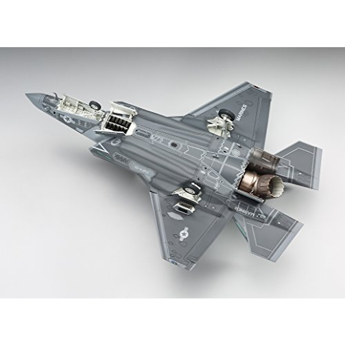 Hasegawa HAE46 F-35 Lightning II B Version US Marine Model Kit, 1:72 Scale