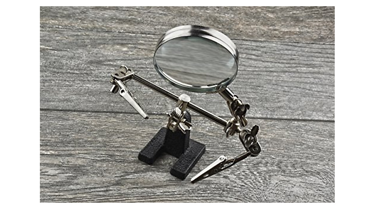 SE Helping Hand with Magnifying Glass - Perfect for Detail Work
