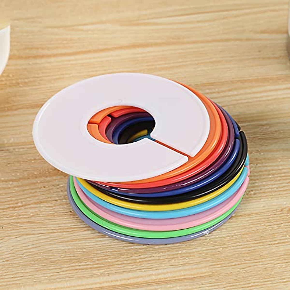 GSHLLO 10 Pcs Plastic Clothing Rack Size Dividers Closet Dividers Labels Round Hangers Dividers Wardrobe Separators for Clothes