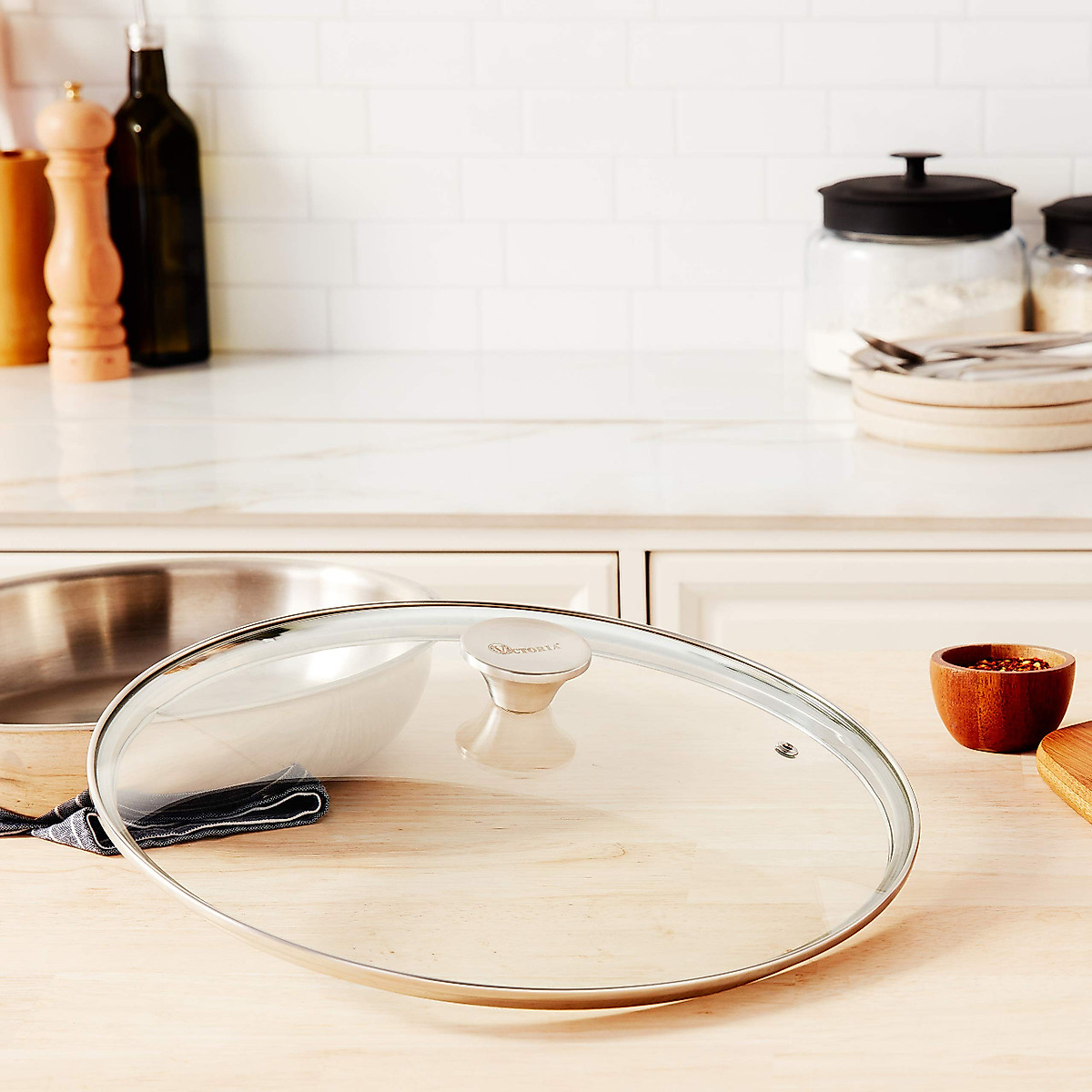 Victoria Round 13-Inch Glass Lid for Cast Iron Skillet or Pan, Custom Made for Only Victoria Brand, Diameter 12.1-Inch