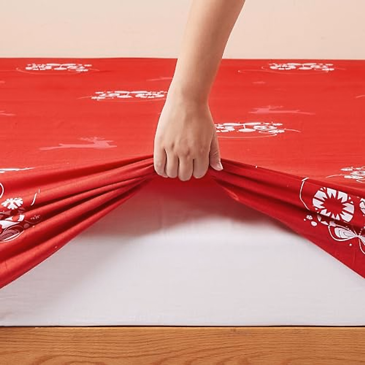 Vaulia Soft Microfiber Sheets, Print Pattern Christmas Holidays, Jingling Bell and Reindeer Print 4-Piece Set (1 Fitted Sheet 1 Flat Sheet 2 Pillowcases), Full Size