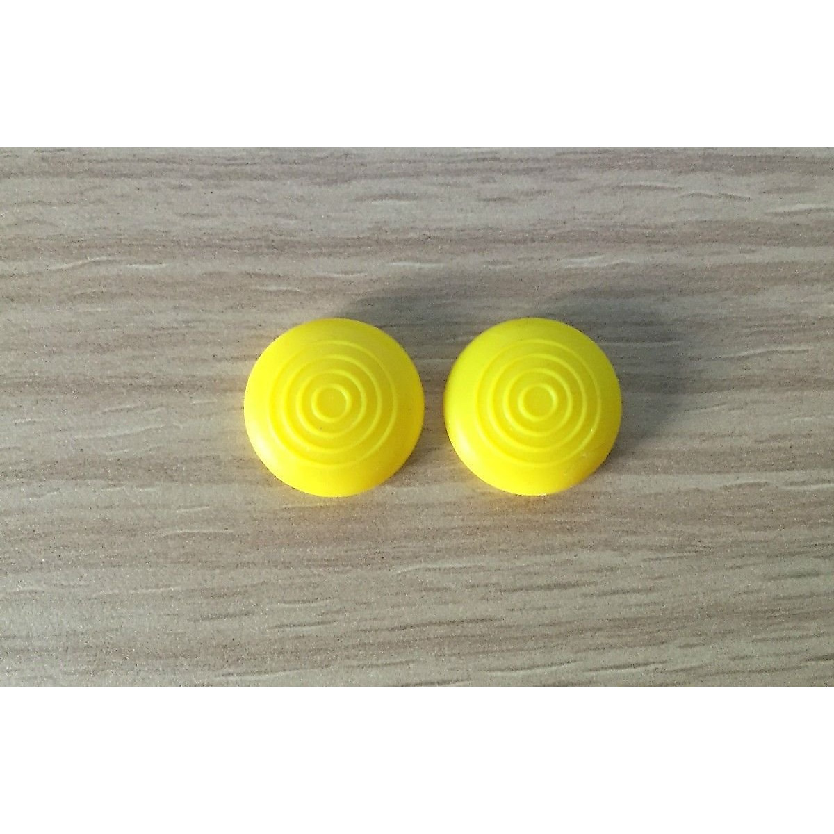 Analog Silicone Thumb Stick Grip Joystick Caps Cover for PS4 PS3 Xbox 360 Xbox One Game Controllers (Yellow)