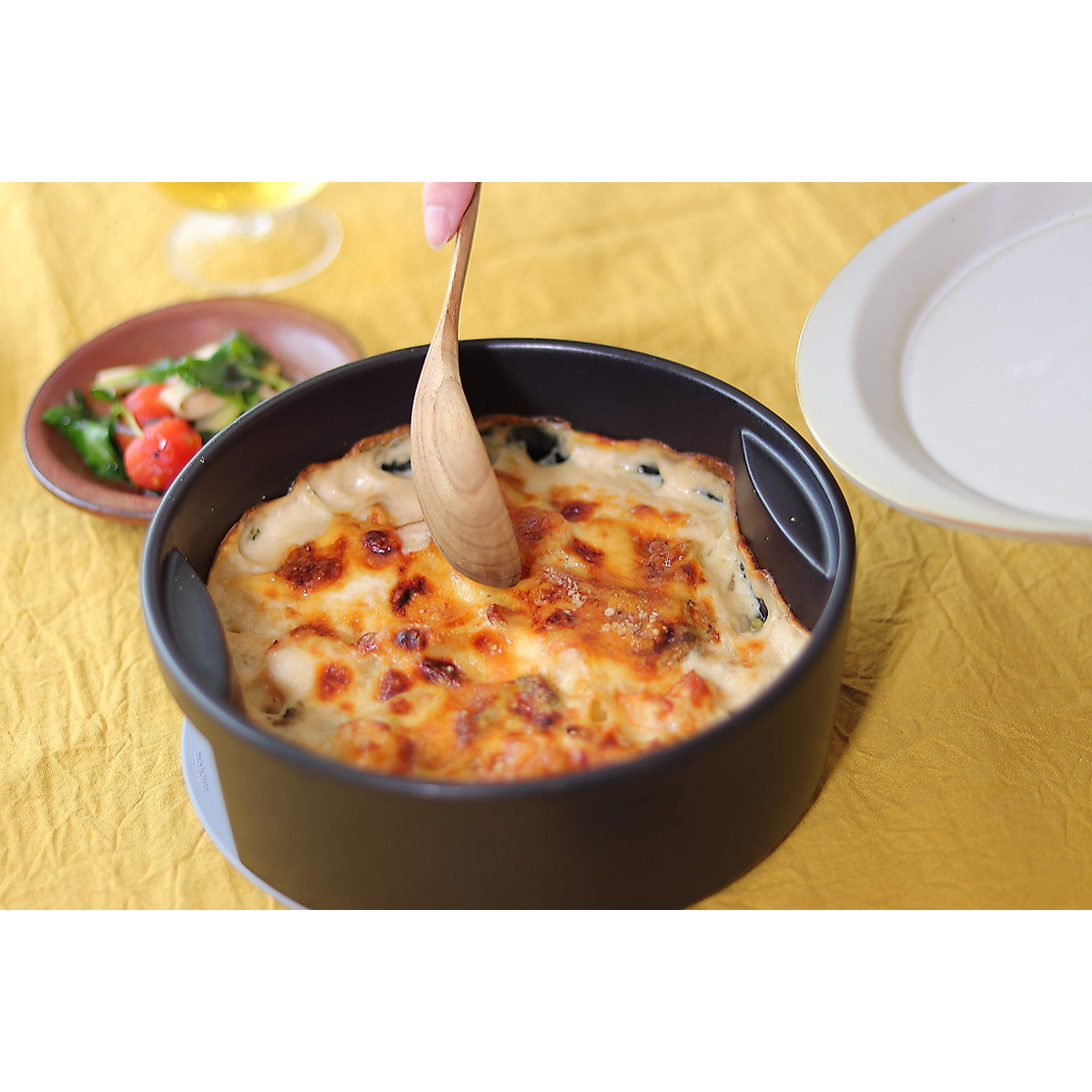 Japanese Donabe Clay Pot, Seto-mono, 1450ml, Modern Design, White, Handcrafted in Japan