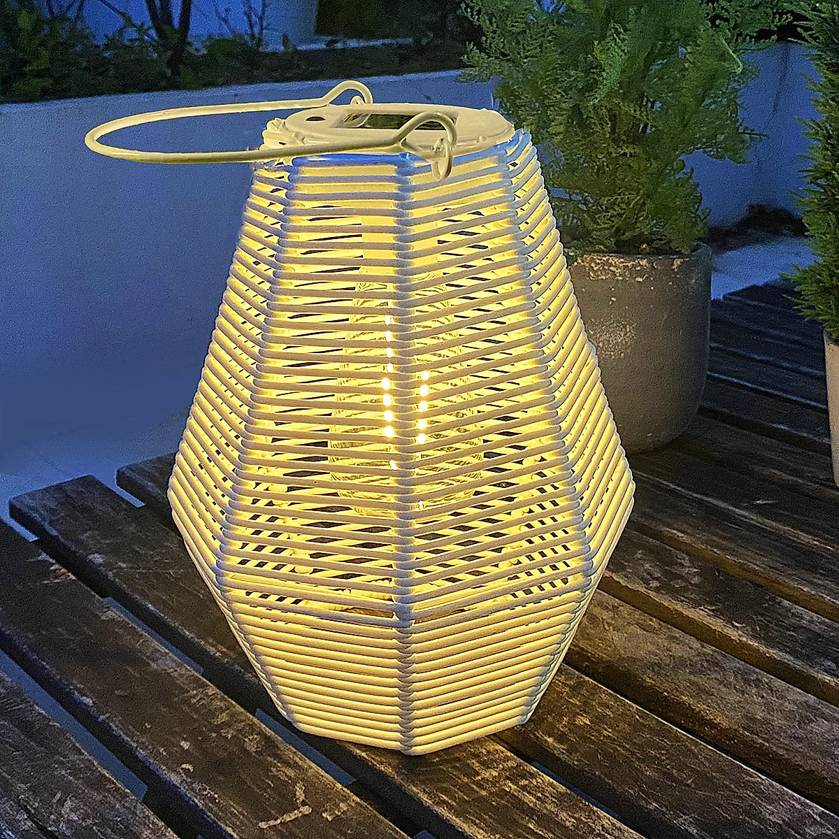 Rattan Outdoor Solar Lantern - Waterproof Hanging Table Solar Lanterns - White Woven Decorative Solar Lamp Lights with Handle for Patio Yard Garden Decoration (Edison Bulb)