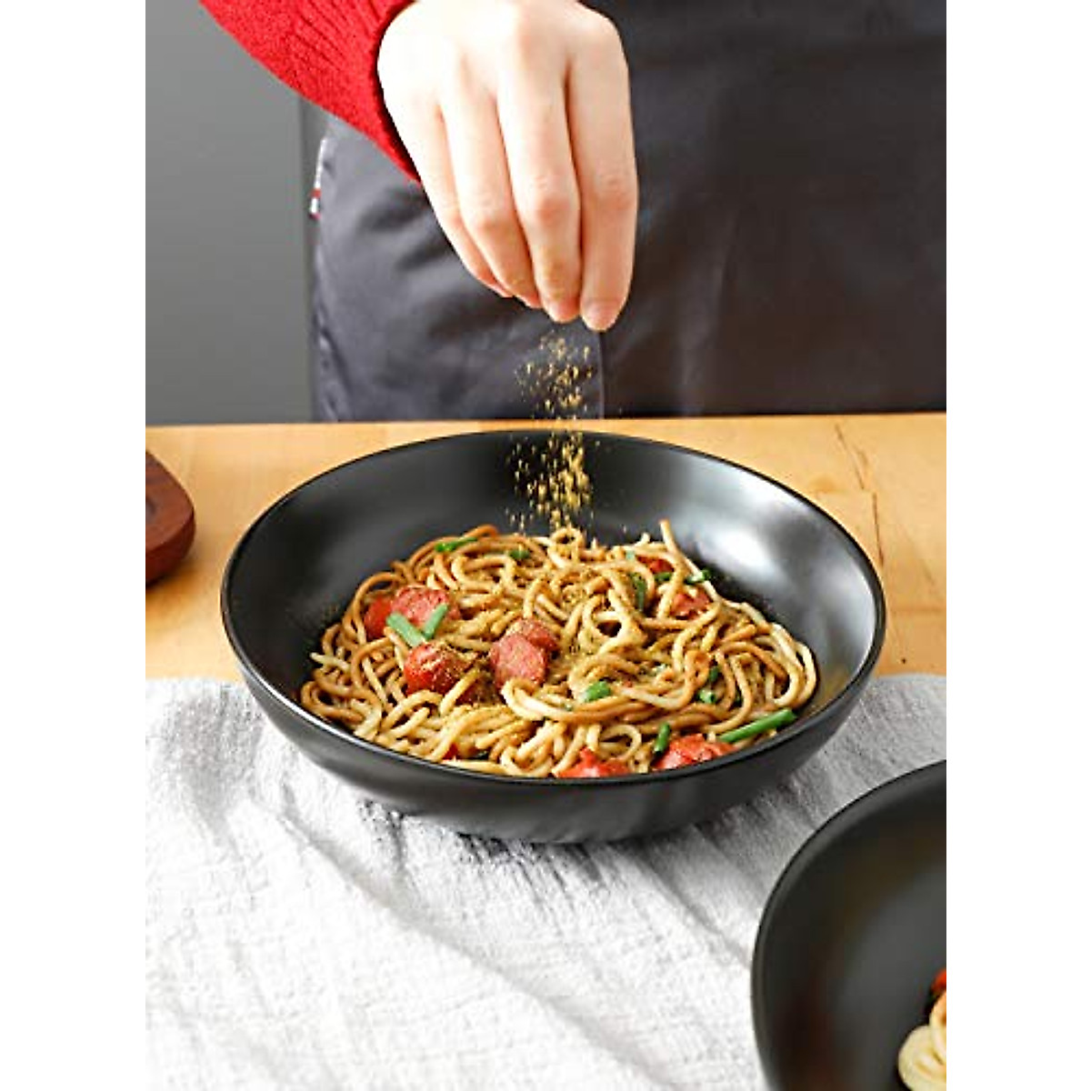 Teocera Pasta Bowls, Large Salad Bowls, Porcelain Bowl Set, Wide and Shallow, Microwave and Dishwasher Safe, 35 Ounce - Set of 4, Matte Black