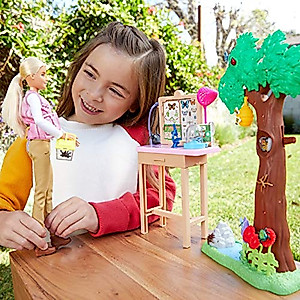 Barbie Entomologist Doll and Playset, Blonde, with 20+ Accessories Inspired by National Geographic