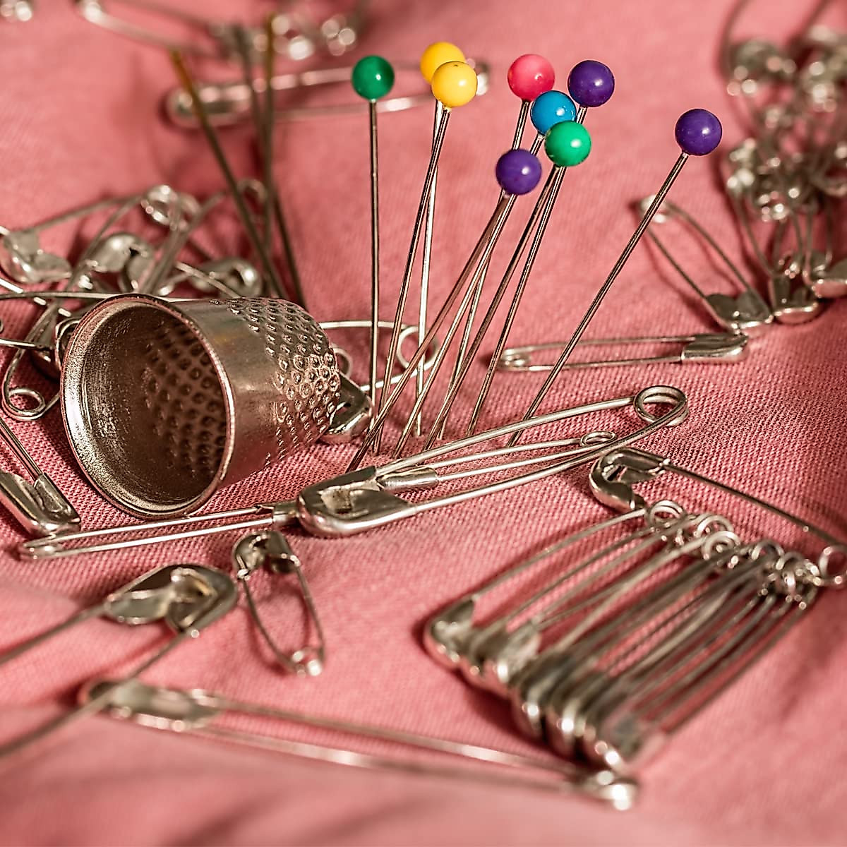 1000Pcs Safety Pins, 1.1 Inch Rust-Resistant Steel Wire Silver Sewing Pins Small Safety Pins Bulk for Clothes Crafts Home Office Use