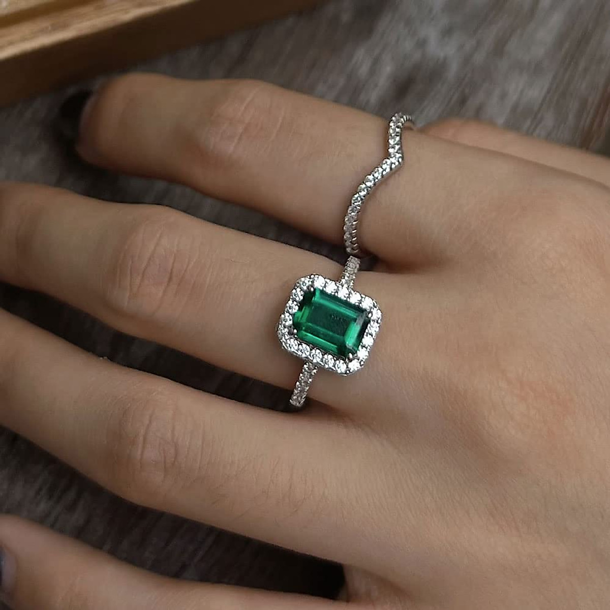 Michooyel S925 1.8ct Lab-grown Emerald Ring Halo Diamond Bands Engagement Ring Wedding Ring Sterling Silver Cubic Zirconia Fine Jewelry For Women