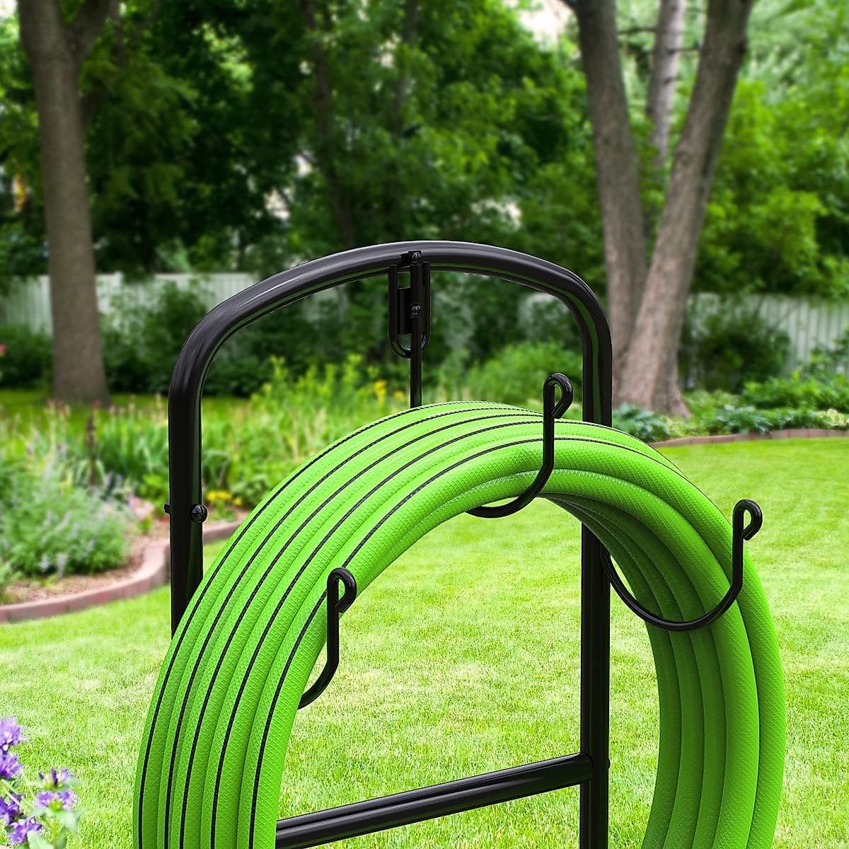 Venkuber Garden Hose Holder, Freestanding Hose Holder Stand with Hanger Hooks Heavy Duty Water Hose Storage Rack for Yard Outside Outdoor, Black