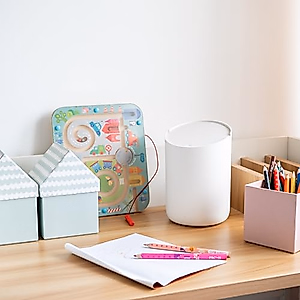 Kazai.® Mini Waste Bin 'Tove' - Small and Unique Design Bin from Berlin | for Bathroom, Kitchen & Desk | 1.5L Capacity, Non-Slip, Inner Bucket | White