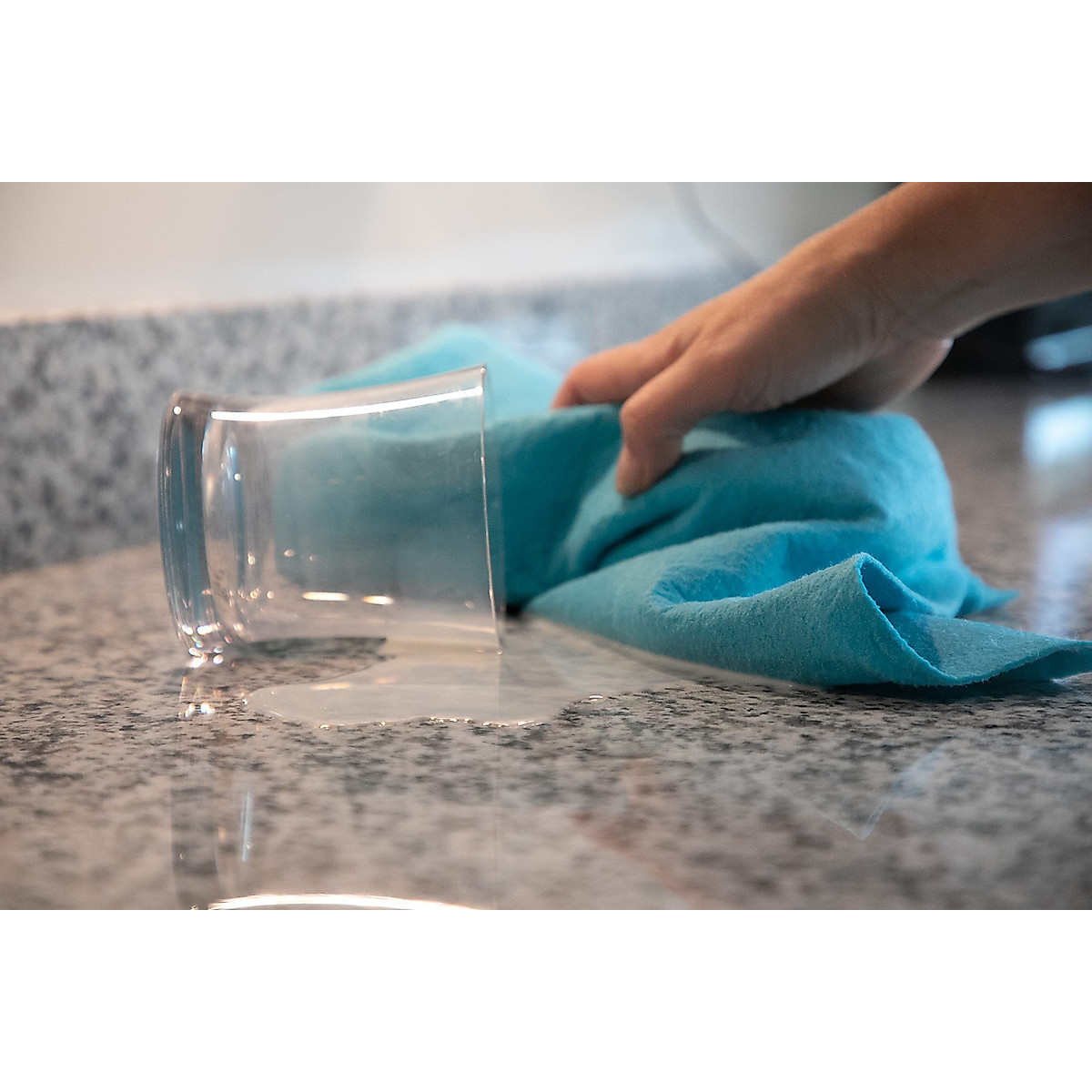 The Original Quality German Shammy Wholesaler since 1983, 6 MIDNIGHT BLACK XL 20x28 inch, Authentic 260 Gram Chamois Cloths, Super Absorbent Chamois Towels for car, pet, kitchen, BONUS KITCHEN SHAMMY!