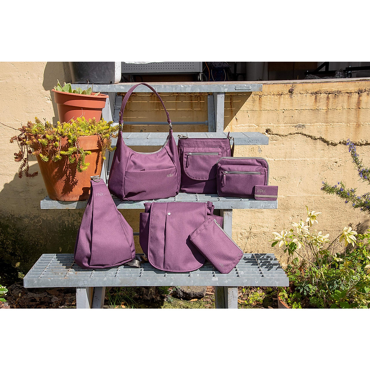 Haiku Women's RFID Mini Wallet 2.0, BlackBerry