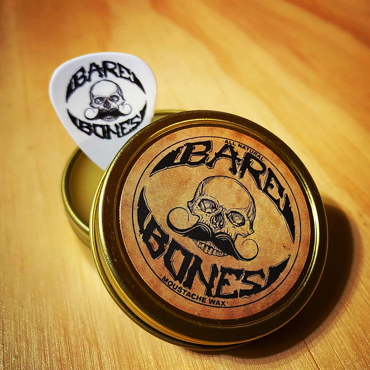 THE VINTAGE GROOMING CO. Bare Bones Medium Hold Mustache Wax and Death Grip Mustache Keychain Comb Set