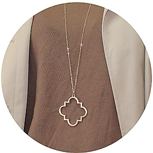 POMINA Gold Fashion Long Chain Necklace Quatrefoil Necklace Two-Tone Clover Pendant Necklace Geometric Pendant Sweater Long Necklace for Women (Worn Gold)