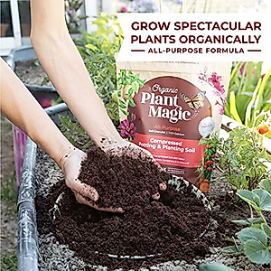 Compressed Organic Potting Soil for Garden, Plants & Vegetables - Expands 4x When Mixed with Water - Indoor or Outdoor Use - Plant Food Mix Derived from Natural Coconut Coir & Worm Castings Fertilizer