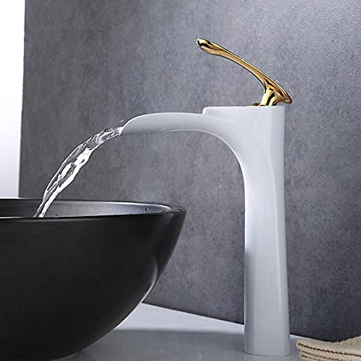 Bathroom Sink Faucet Sink Faucet Single Handle Brass Sink Faucet Bathroom Sink Faucet Single Handle hot and Cold Water Tank Faucet Desktop Crane Toilet Faucet ( Color : Black Oil Brushed )