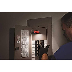 Milwaukee 2108 300-Lumen LED Magnetic Flood Light