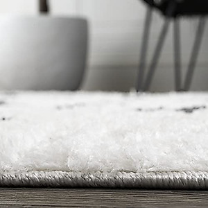 JONATHAN Y MOH403A-5 Cristo Berber Geometric Shag Indoor Area-Rug Bohemian Contemporary Easy-Cleaning Bedroom Kitchen Living Room Non Shedding, 5 X 8, White/Black