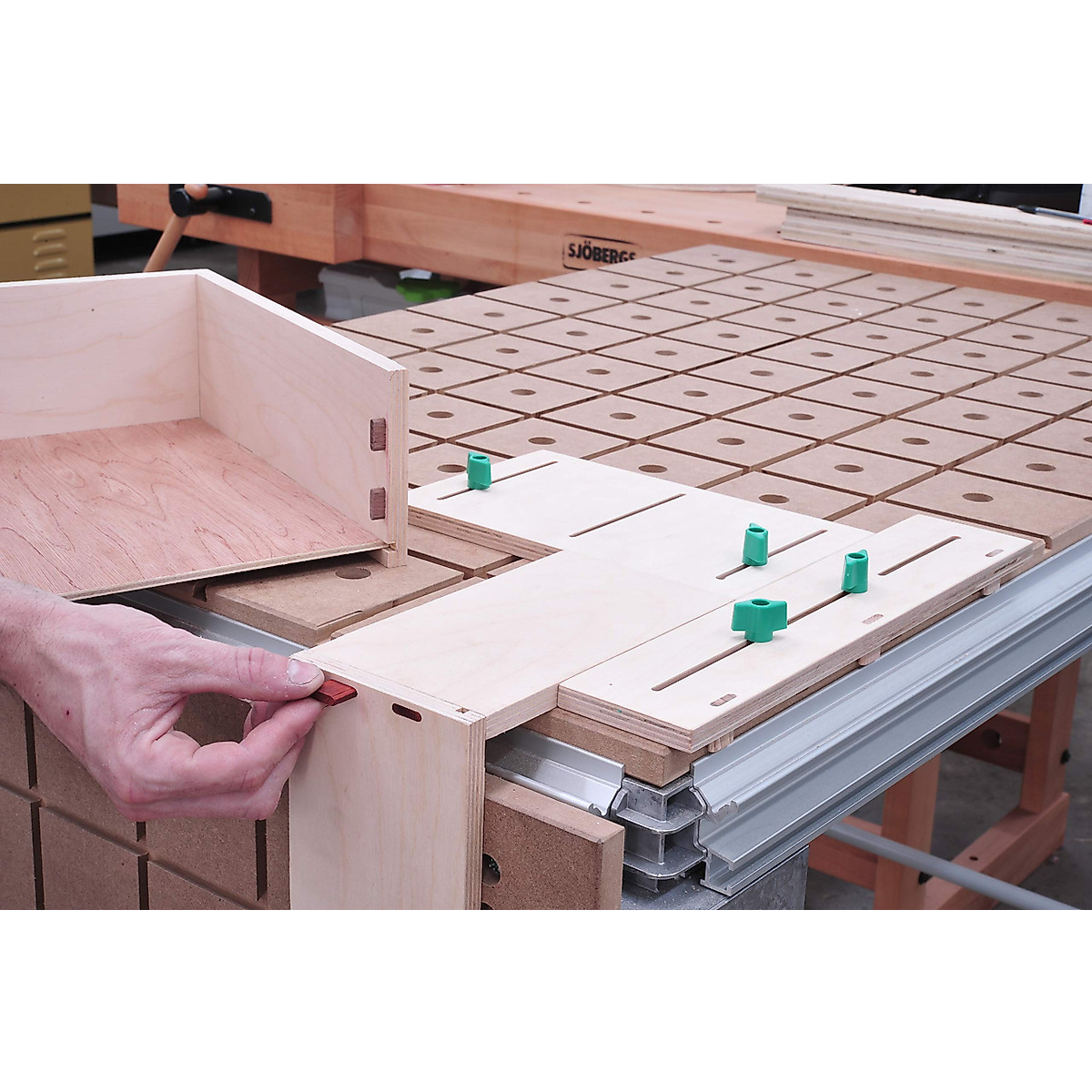 MICROJIG Matchfit DV-HK552X4 1.5" Dovetail Track Hardware 4-Piece,