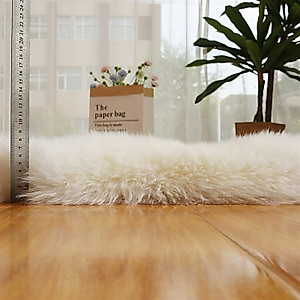 Altlue Real Genuine Sheepskin Rug Natural Fur Rug Sheep Skin Rug Full Sheepskin Rugs Authentic Sheepskin Throw Sheepskin Seat Covers for Chairs Sheepskin Seat Pad Cushion White (2.3X3.28 ft)