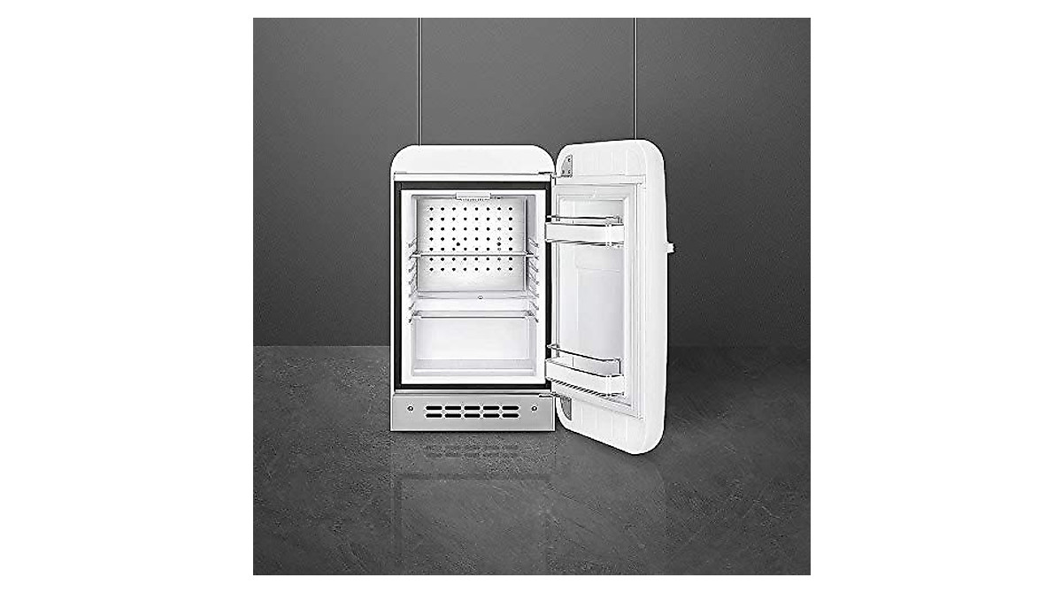 Smeg 50's Retro Compact Cooler - Stylish & Efficient