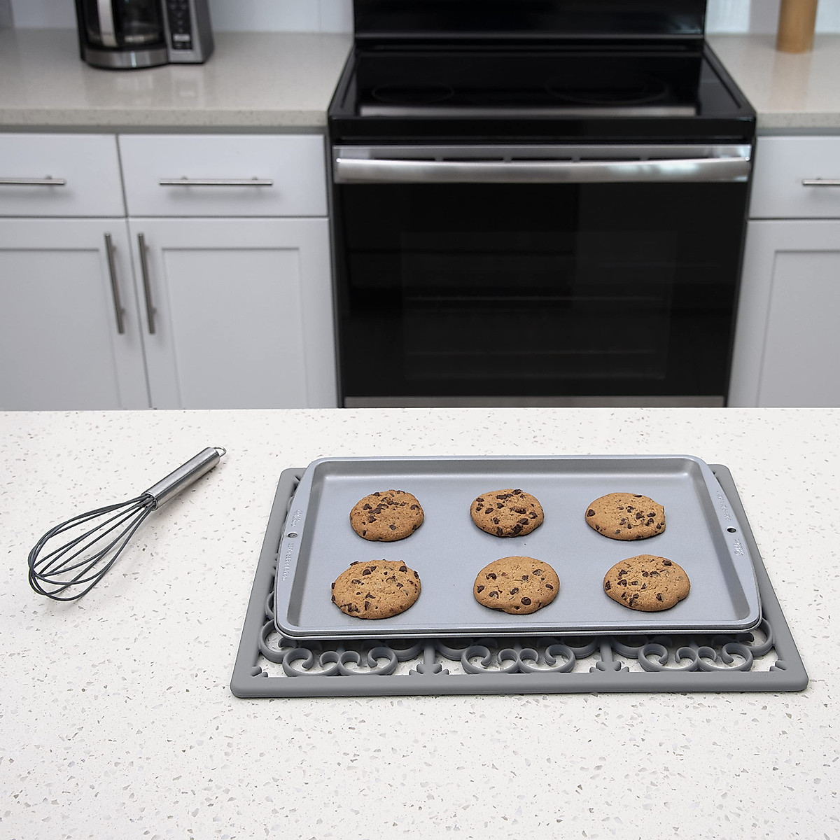 GASARÉ, Extra Large, Thick, Silicone Trivet for Hot Dishes, Pots, and Pans, Heat Resistant Mat for Countertop, Hot Pad for Kitchen, Easy to Clean, 16 x 12 x 3/8 Inches, Gray