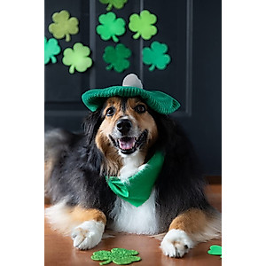 St Patricks Day Decorations, Lucky Shamrock Garland Banner, Patrick's Day Burlap Banners with 4 Glitter Shamrock Garland - NO DIY