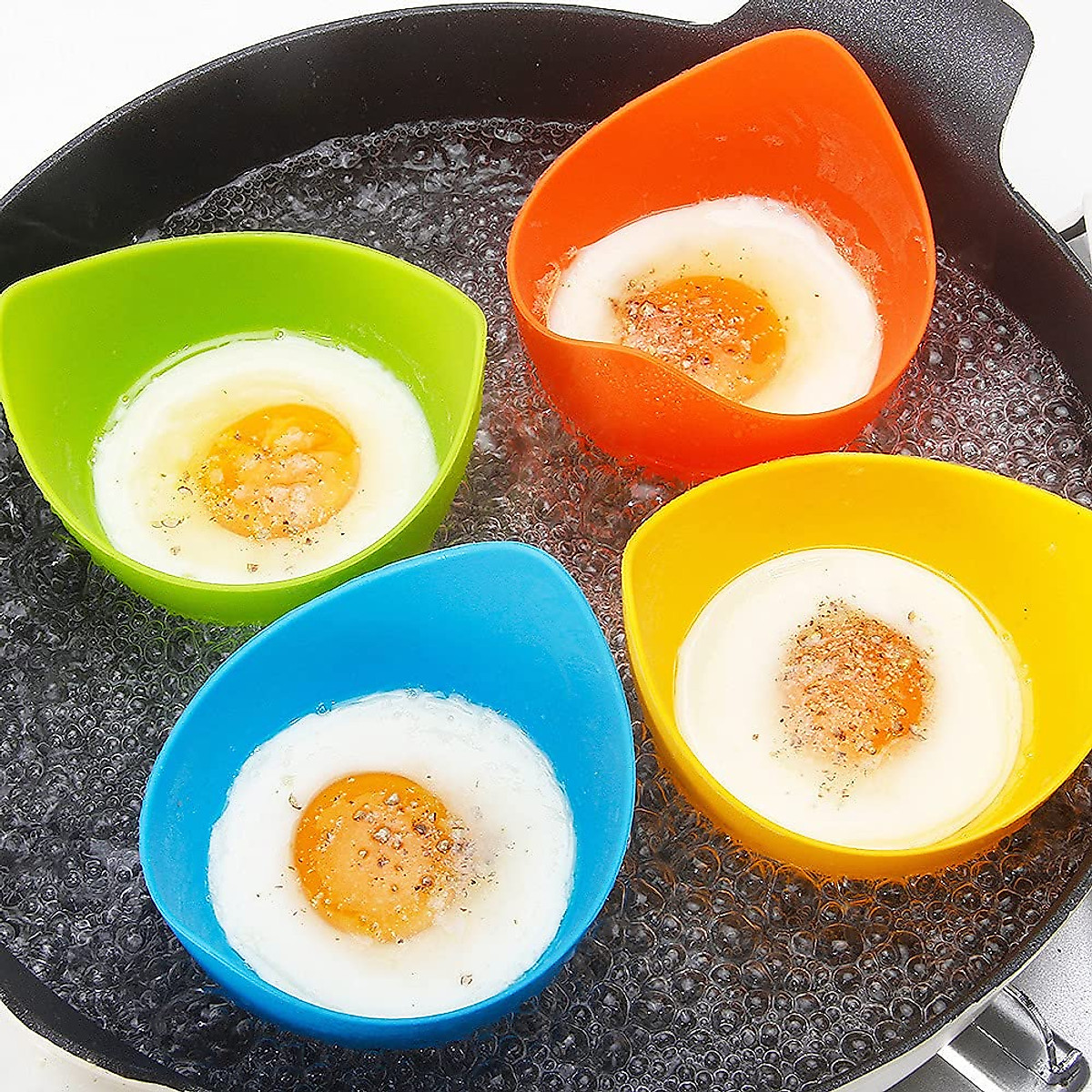 Guppy Egg Poacher Food Grade Nonstick Silicone Cups Egg Poaching Poached Egg Cooker with Ring Standers for Microwave or Stovetop Eggs Boiler Molds Poachers, BPA Free, Extra Silicone Oil Brush, 4 Pack