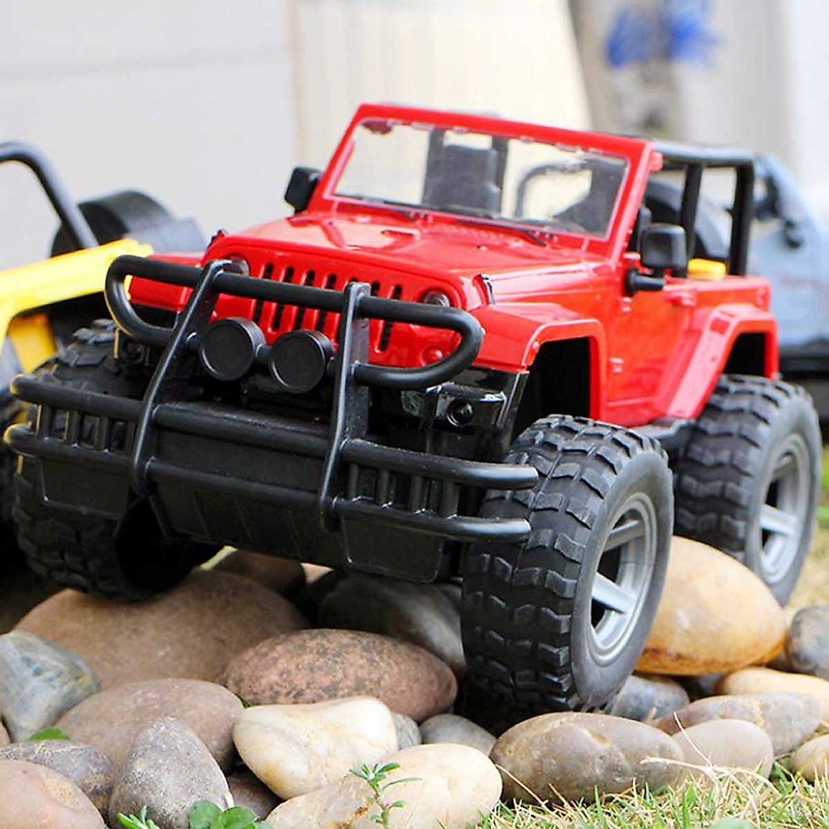 YesToys Car Toy Off-Road Military Fighter Friction Powered Toy Vehicle with Fun Lights & Sounds