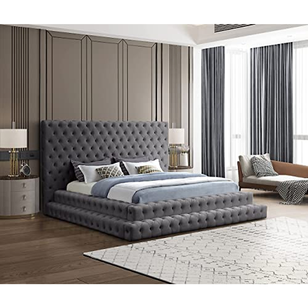 Meridian Furniture Revel Collection Velvet Upholstered Bed with Deep Button Tufting, King, Grey