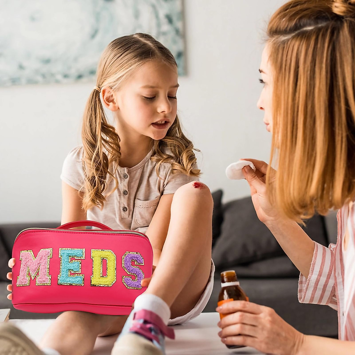 dark swan Chenille Letter Portable Makeup Bag Medicine Drug Bag Waterproof Leather, Preppy Patch Makeup Cases w/ Zipper, MEDS First Aid Pouch Purpose Bag School Home Travel Camping Supplies (Pink)