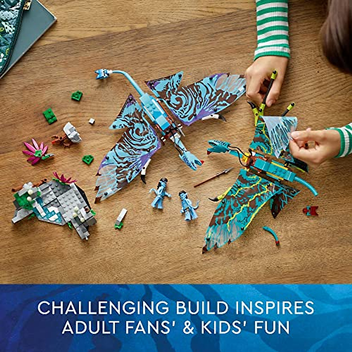 LEGO Avatar Jake & Neytiri First Banshee Flight 75572 Building Toys - Pandora Movie Inspired Set with 2 Banshee Figures, 2 Minifigures, Glow in The Dark Elements, Great for Kids Ages 9+