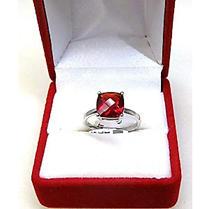 R90808G Classic Style Green Helenite Cushion Cut 8mm (1.6Ct) Sterling Silver Ring (Green, 7)