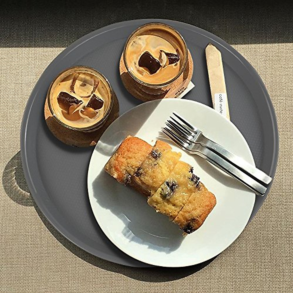 Cand Plastic Round Serving Trays, 3 Packs