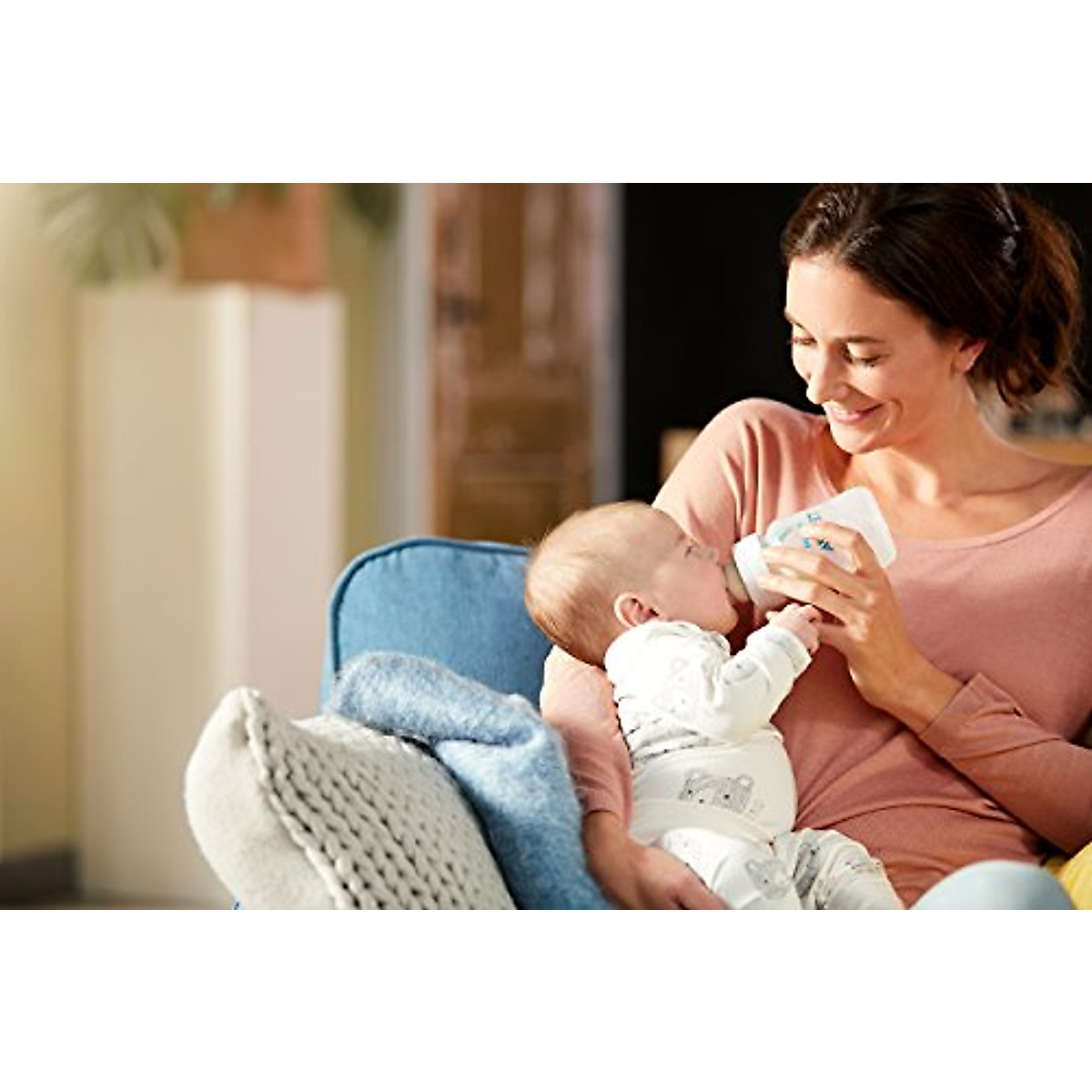 Philips Avent Anti-colic Baby Bottle with AirFree Vent, Clear, 9 Ounce, 4 Pack, SCF403/44