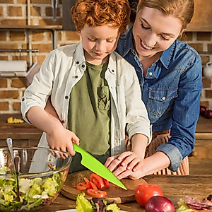 CKKAPTURE 6Pcs Plastic Knives, Knife for Kids, Kids Knife for Chopping, Kitchen Knives Child Safety Knife in 4 Sizes and Plastic Cutting Board/Paring Knife for Vegetables Fruits Salad