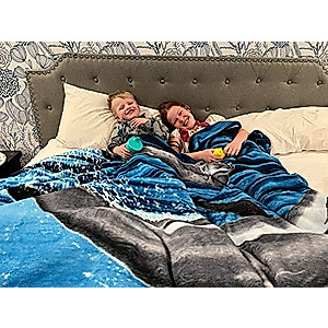 Dawhud Direct Dolphin Fleece Blanket for Bed, 50" x 60" Dolphin Fleece Throw Blanket for Women, Men and Kids - Super Soft Plush Dolphin Blanket Throw - Queen Size Blanket