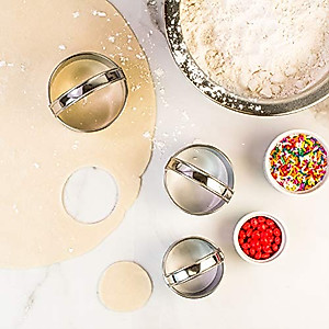 Mrs. Anderson’s Baking Cookie and Fondant Cutters, Stainless Steel, 3-Piece Graduated Round Set with Handles