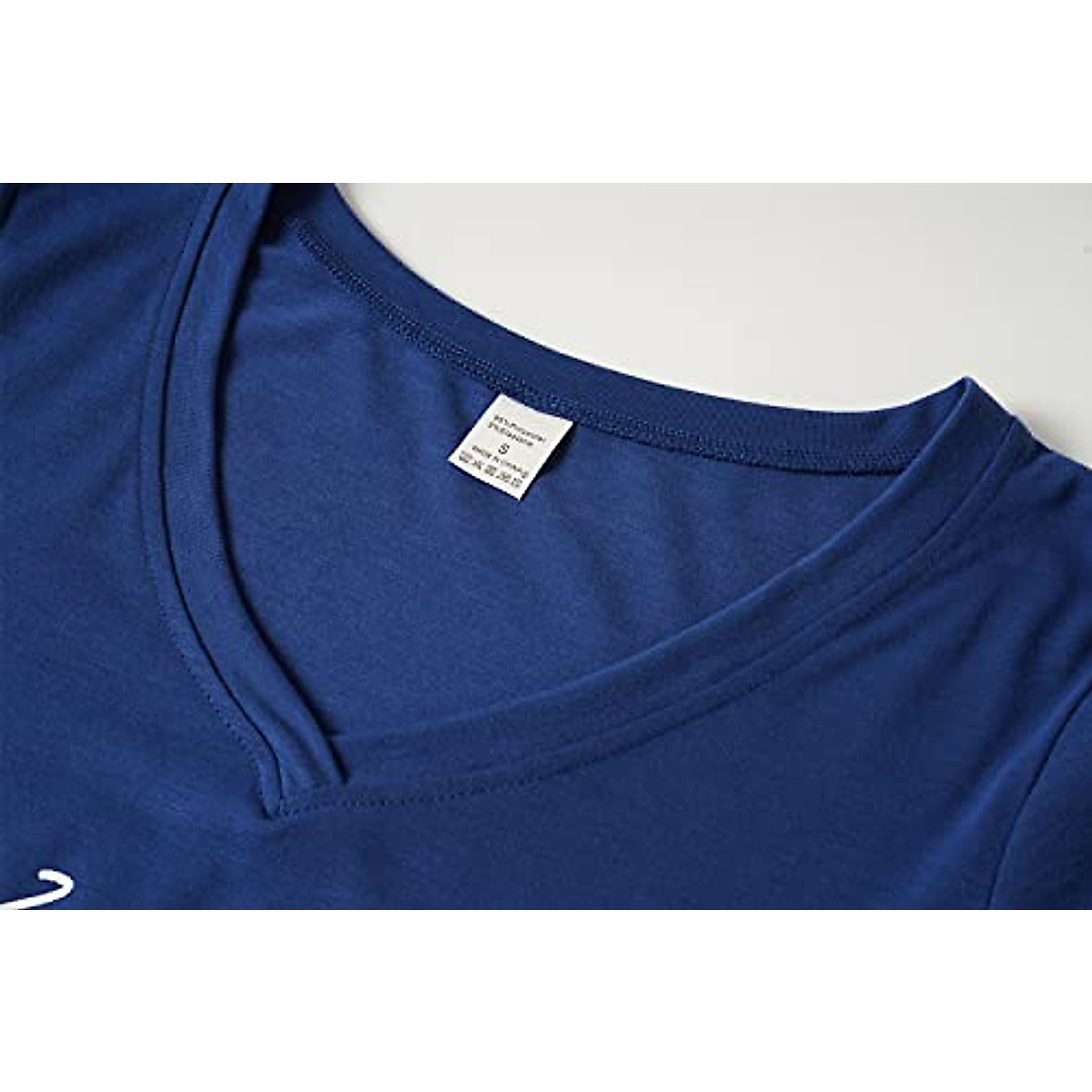 YIJIU Women's V-Neck Sleepwear Cute Short Sleeves Top with Capri Pants Pajama Set 2 Piece Pjs Sets,Blue Sheep,XL