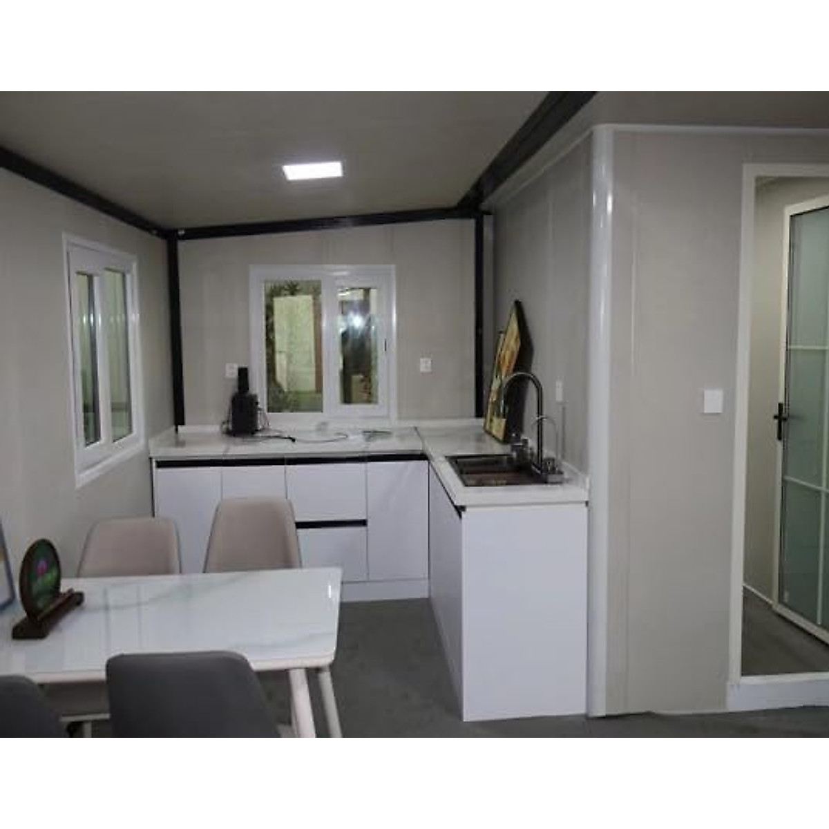 Expandable prefabricated Home Mobile, Prefab House for Hotel, Booth, Office, Guard House, Workshop - Efficient and Versatile Living Solution (20FT*40FT)