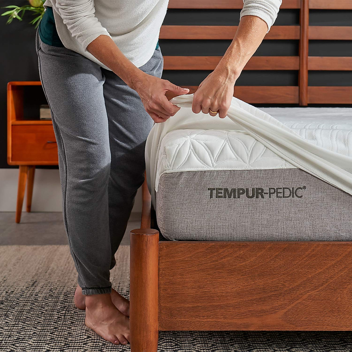 Tempur-Pedic Protect Waterproof Mattress Protector and TEMPUR-Adapt (Supreme) 3" Memory Foam Mattress Topper Bundle, Queen, White