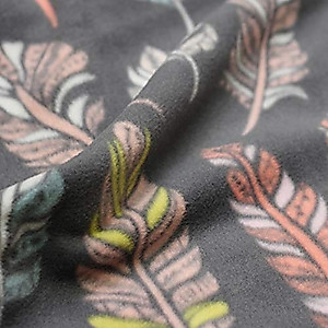 Bohemian Feathers Anti-Pill No-Sew Throw Fleece Fabric Kit (50x60)